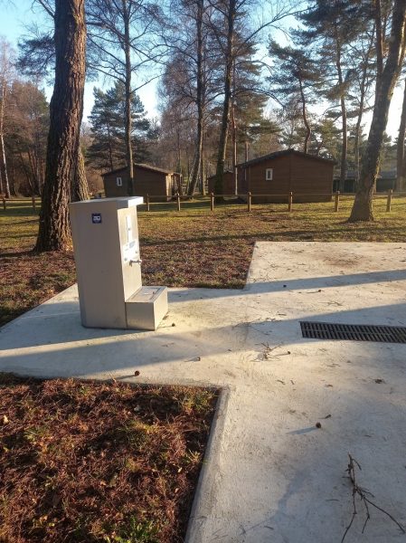 A Saint-Privat (19), une aire accueille les camping-cars à côté du ...