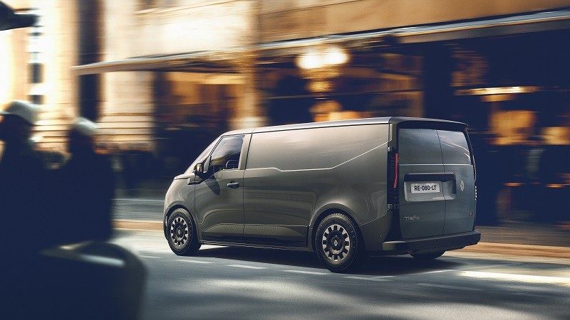 Renault Trafic Van E-Tech : l'électro-vanlife a-t-elle trouvé sa base ...